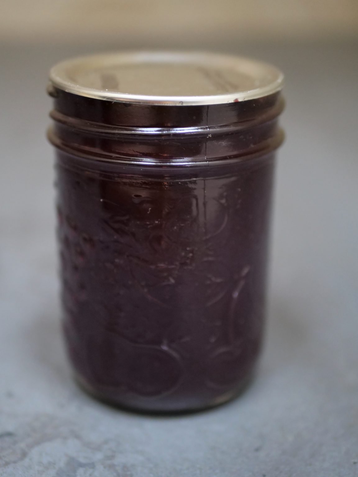 Boozy Concord Grape Jelly Canning Recipe