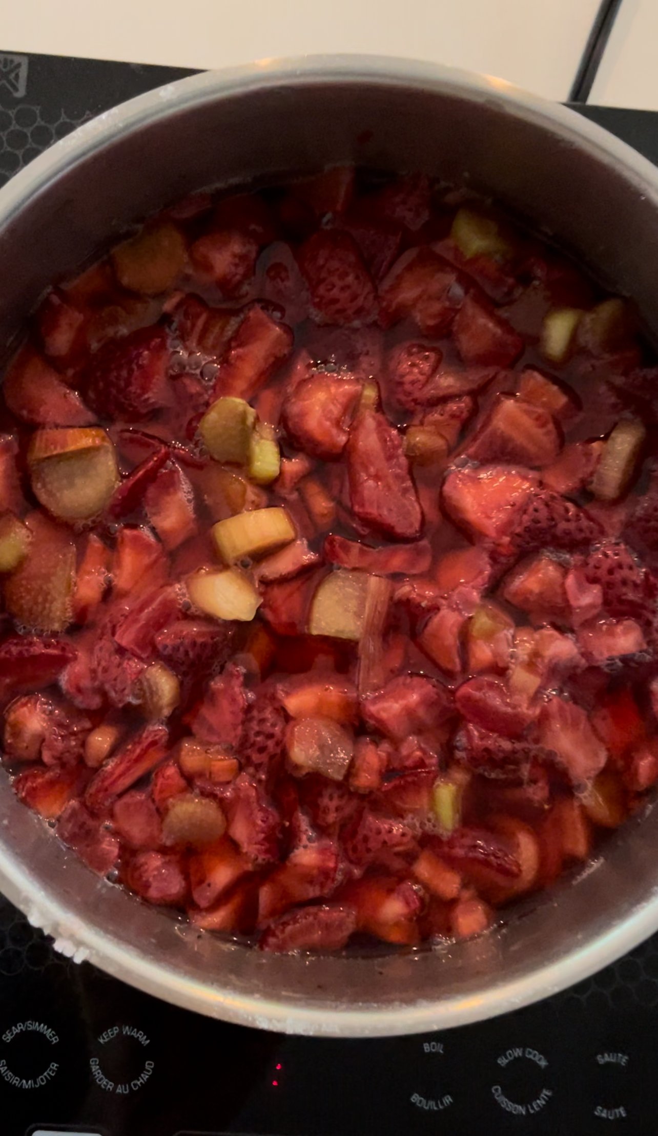 How To Make Low Sugar Strawberry Rhubarb Jam For Canning