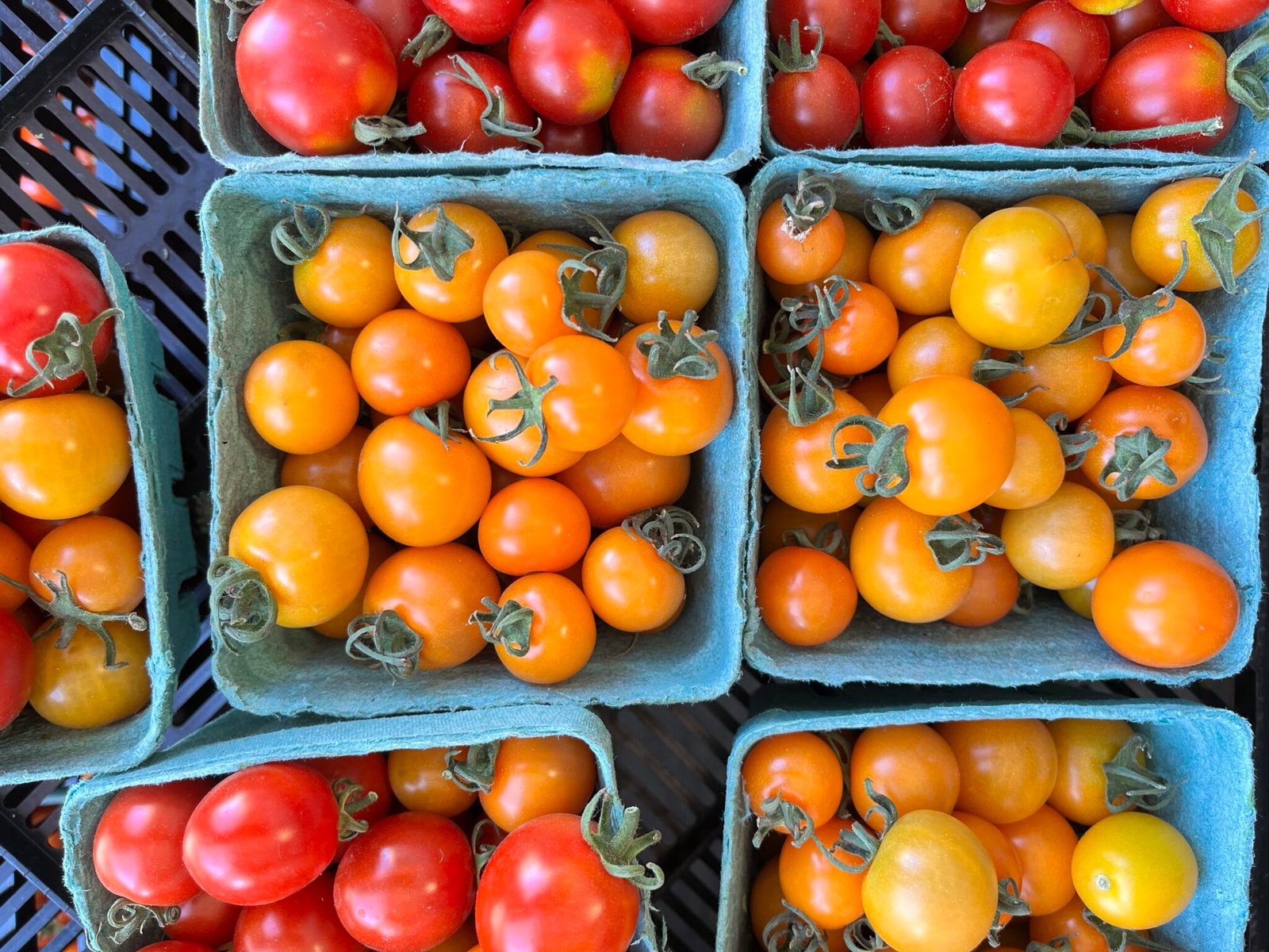 How To Pickle Cherry Tomatoes: Easy Recipe And Tips