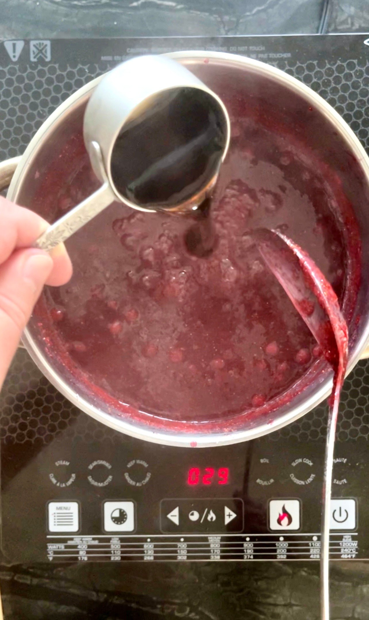 How to Make Red Huckleberry Jam (Bilberry Jam Canning Recipe) - Canned ...