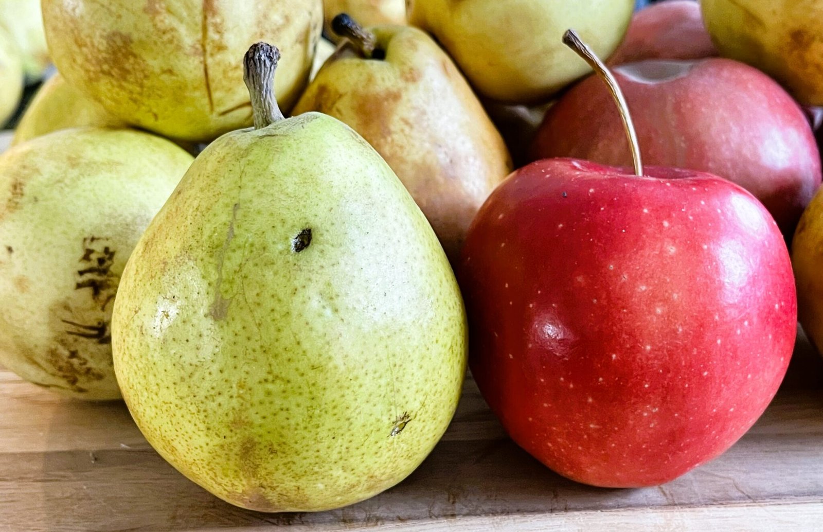 Why And How To Make Pear Juice At Home